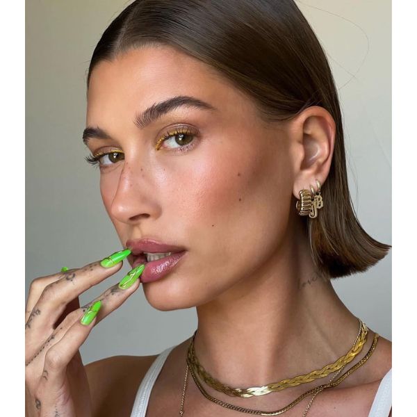 HAILEY BIEBER’S “PREPPY, CONTOURED BOB” TREND: WHAT YOU SHOULD KNOW ...